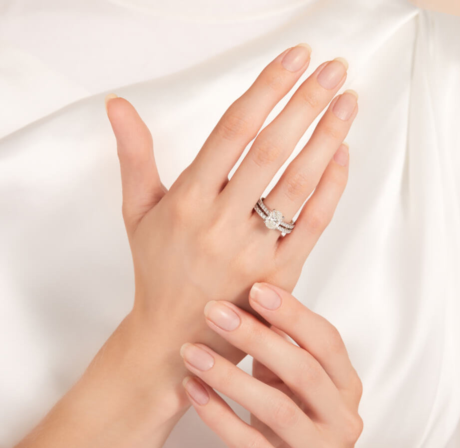 Pinky Diamond Rings & Celebrity Jewelry Trends | Holts Gems